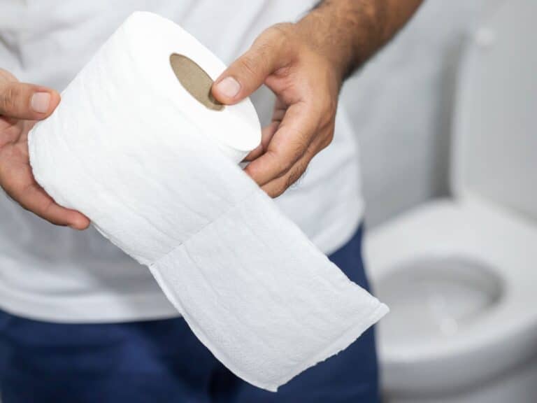 How Wide is a Roll of Toilet Paper? [Quick Facts You Should Know ...